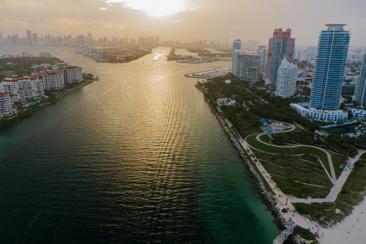 Miami $5M+ Ultra-Luxury Condo Market Report 2026